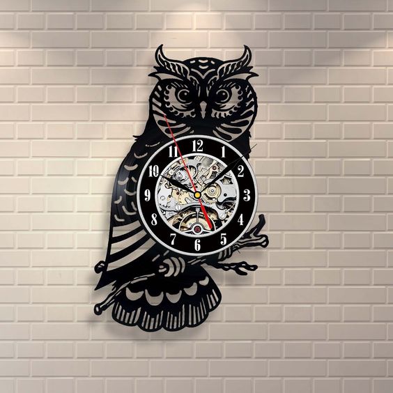 Owl - Acrylic Clock - Custom Freaks